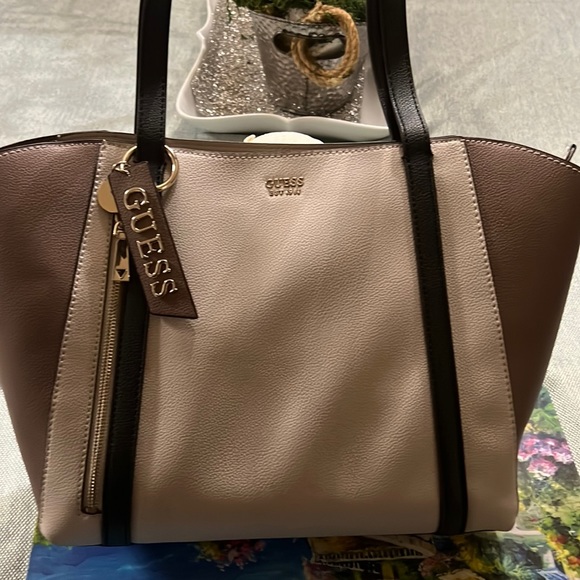 Guess | Bags | Guess Beautiful Beige And Brown Purse Womens | Poshmark